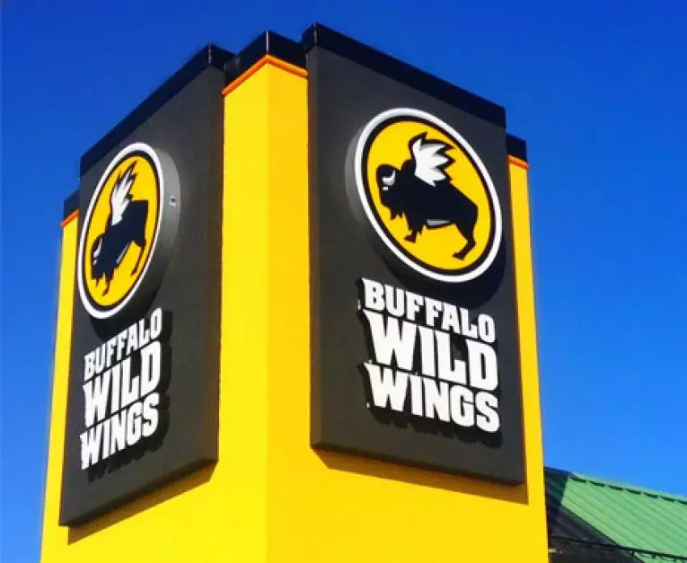 Arby kanggo Tuku Buffalo Wild Wings ing $2.9B Deal 11912_1