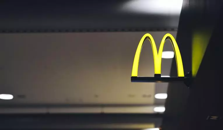 logotipo de McDonald's.