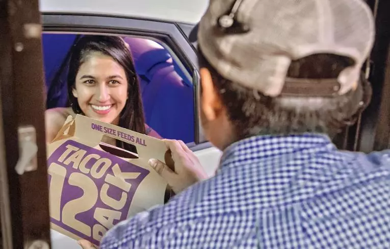Ar veiksminga buvo „Taco Bell“ pasaulinės serijos reklama? 13354_1
