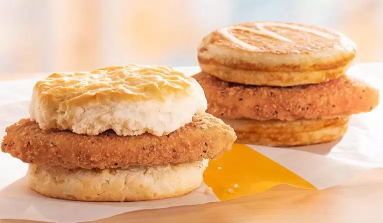 McDonald's aggiunge McChicken alla lineup per la colazione 13386_1