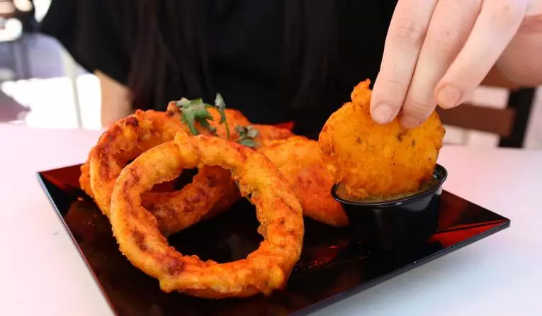 O restaurante indiano fast-casual expandiu seu cardápio para incorporar mais itens veganos, vegetarianos e sem glúten.