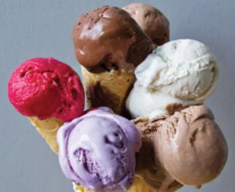 Iray ho jerena: Jeni's Splendid Ice Creams