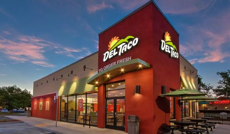Del Taco restaurant.