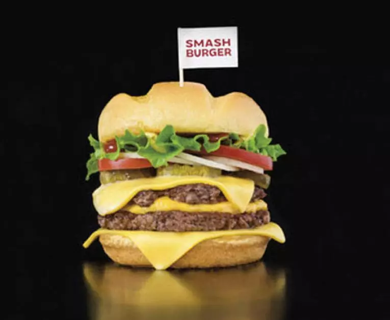 In-N-Out e qosa Smashburger ka Mabitso a Sandwich 14798_1