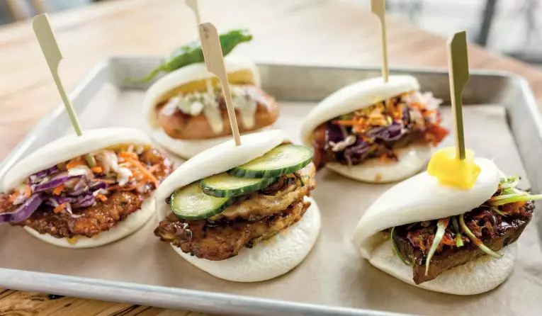 Մուտք գործեք Bao Thrives Inside Legacy Food Hall-ը