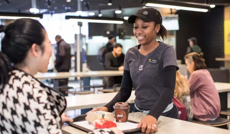 McDonald's Lanse Kanpay Konsèy Karyè pou Anplwaye yo 16328_1