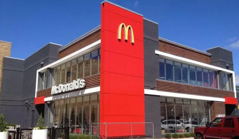 Een McDonald's Franchisee se reis van Fry Cook tot Lifer 16330_1