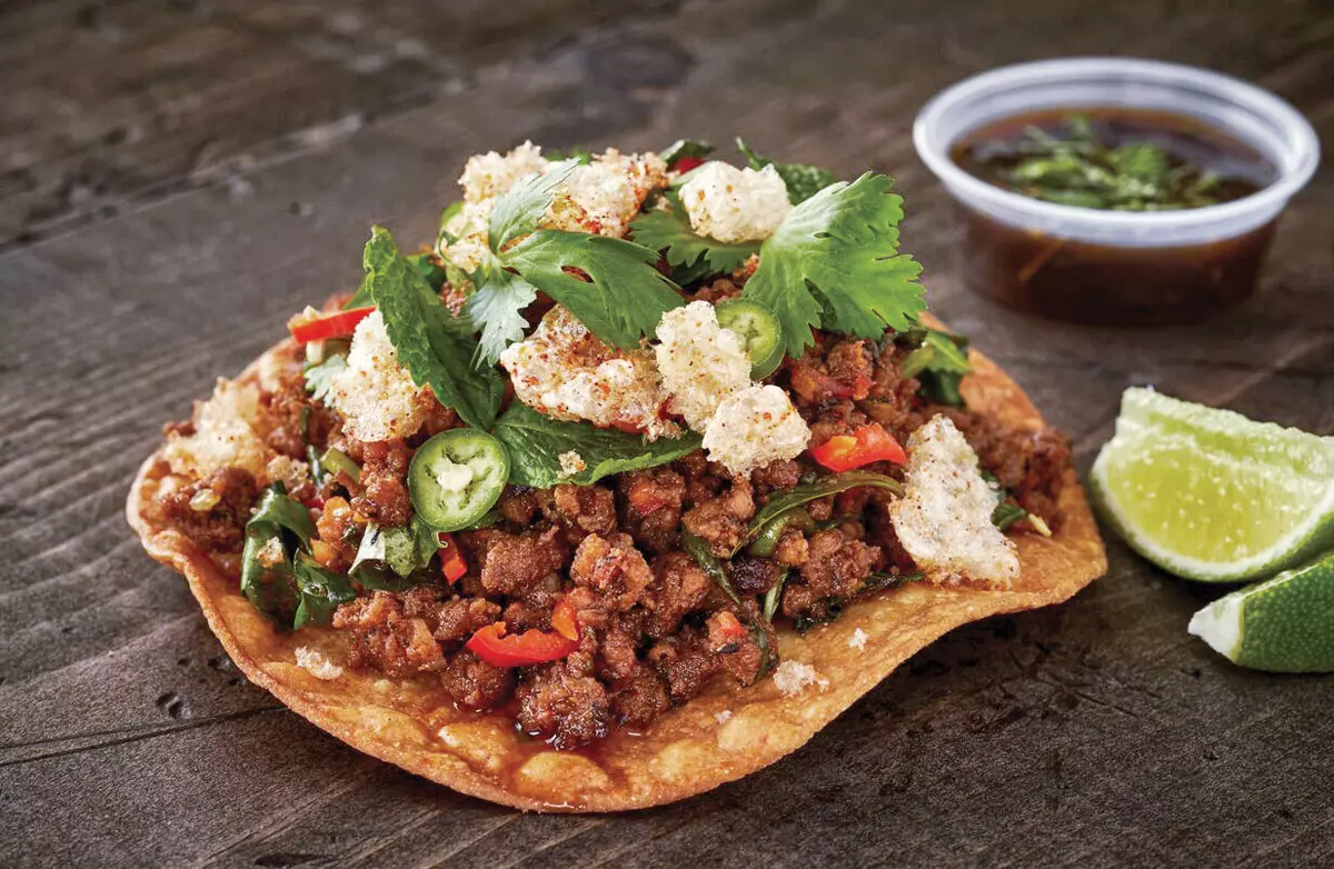 Tong Po Pork Tostada dari Taco Bamba