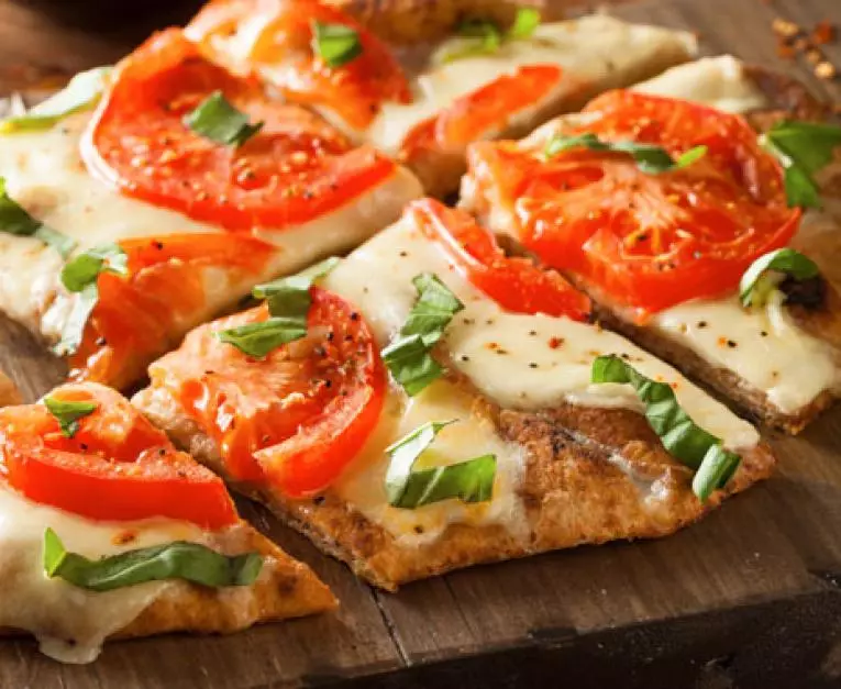 Flatbreads Pizzaya qənaət edə bilərmi? 18911_1