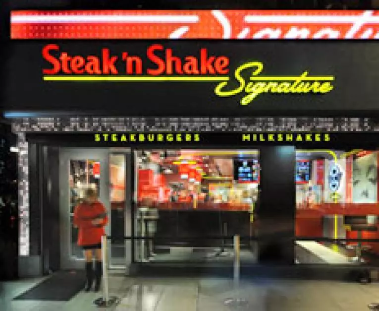 Ang Steak ‘n Shake Hits Broadway 18977_1