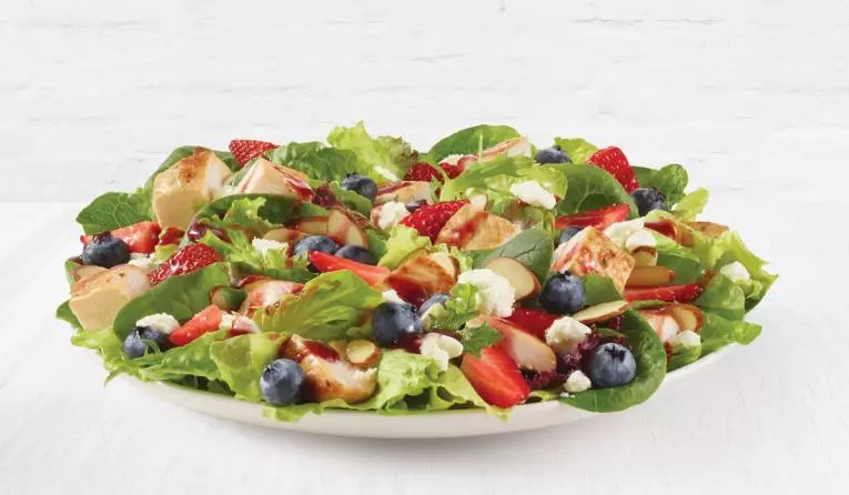 Wendy's prezante Salad poul Berry Burst, Delivre gratis pou yon tan limite 19533_1