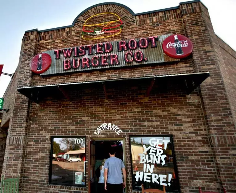 Творческий путь Twisted Root к доминированию Better-Burger 2695_1