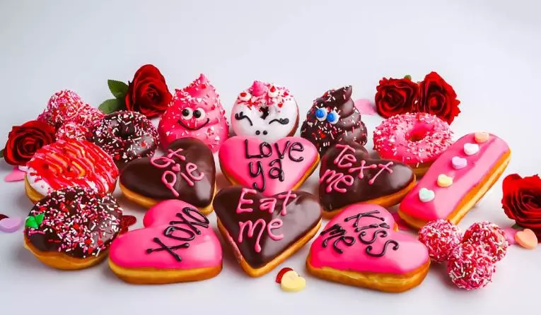 Pinkbox Donuts annoncerer Valentinsdags lineup