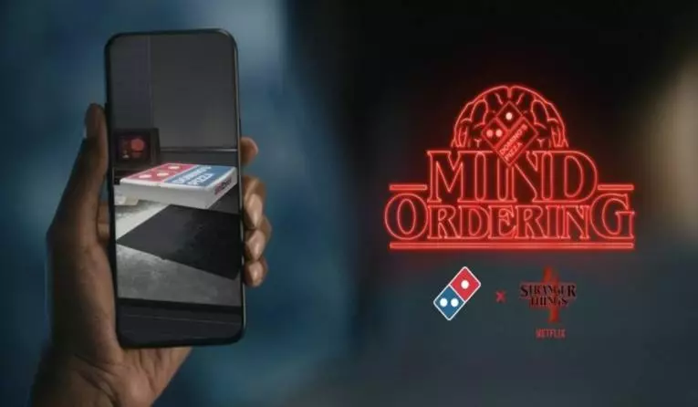 La aplicación de orden mental de Domino con Stranger Things.