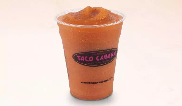 Tajín Margarita avy amin'ny Taco Cabana.