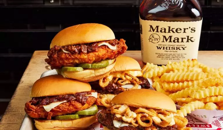 Shake Shack Teams mit Maker’s Mark auf der Bourbon-Speisekarte