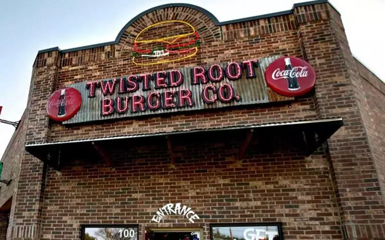 Tre Twisted Root Burger Units ansöker om konkurs 5557_1