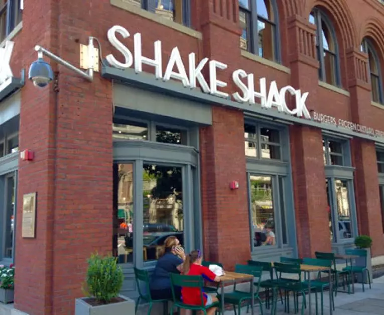 Shake Shack Debutts Kiosk-Only, Cashless Store 6171_1