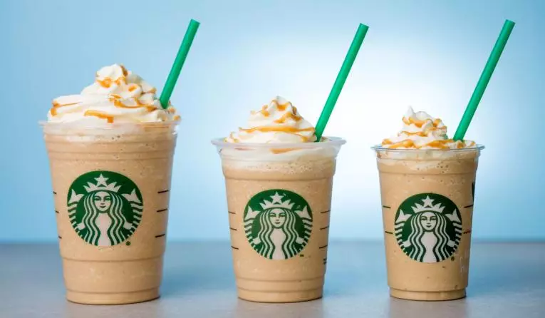 Tre Starbucks Frappuccinos ställde upp.